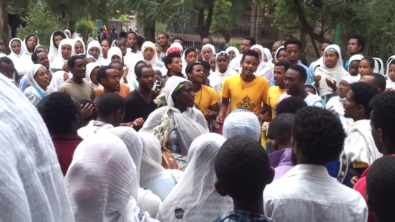 Meskel/ Demera Celebration in Addis Ababa | አልቀረም ተቀብሮ ተገኘ መስቀሉ – የመስቀል ...