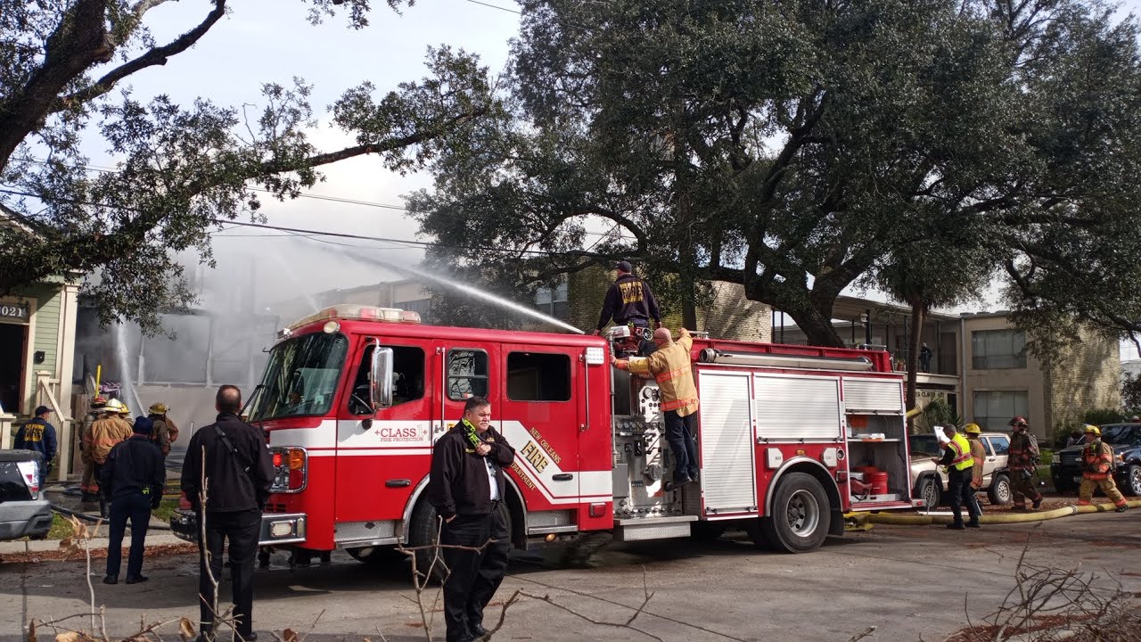 2-Alarm House *FIRE* Flames and Smoke *CODE 4* Scene Safety.🔥🔥 - YouTube