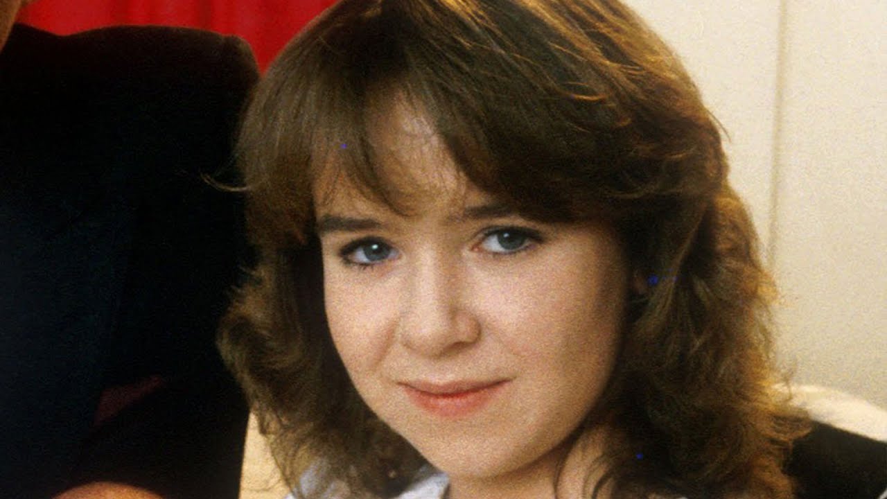 Do You Remember Her? You Better Sit Down Before You See Her Today ...