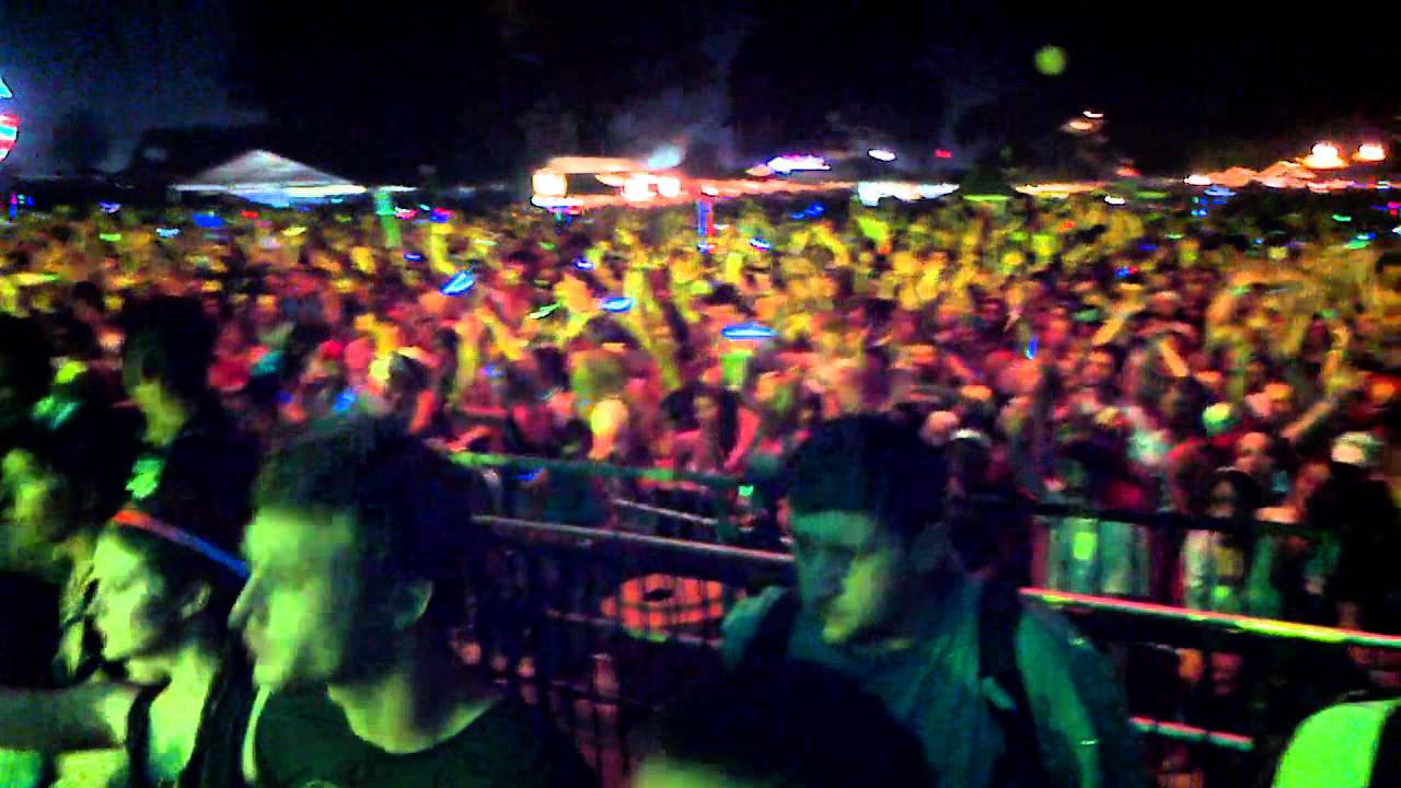 Bassnectar Bonnaroo 2011 Part 1 - YouTube