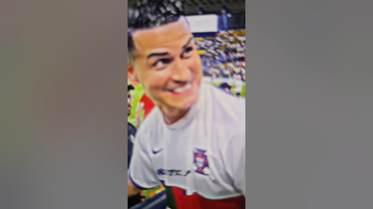 fake ronaldo alert #football - YouTube