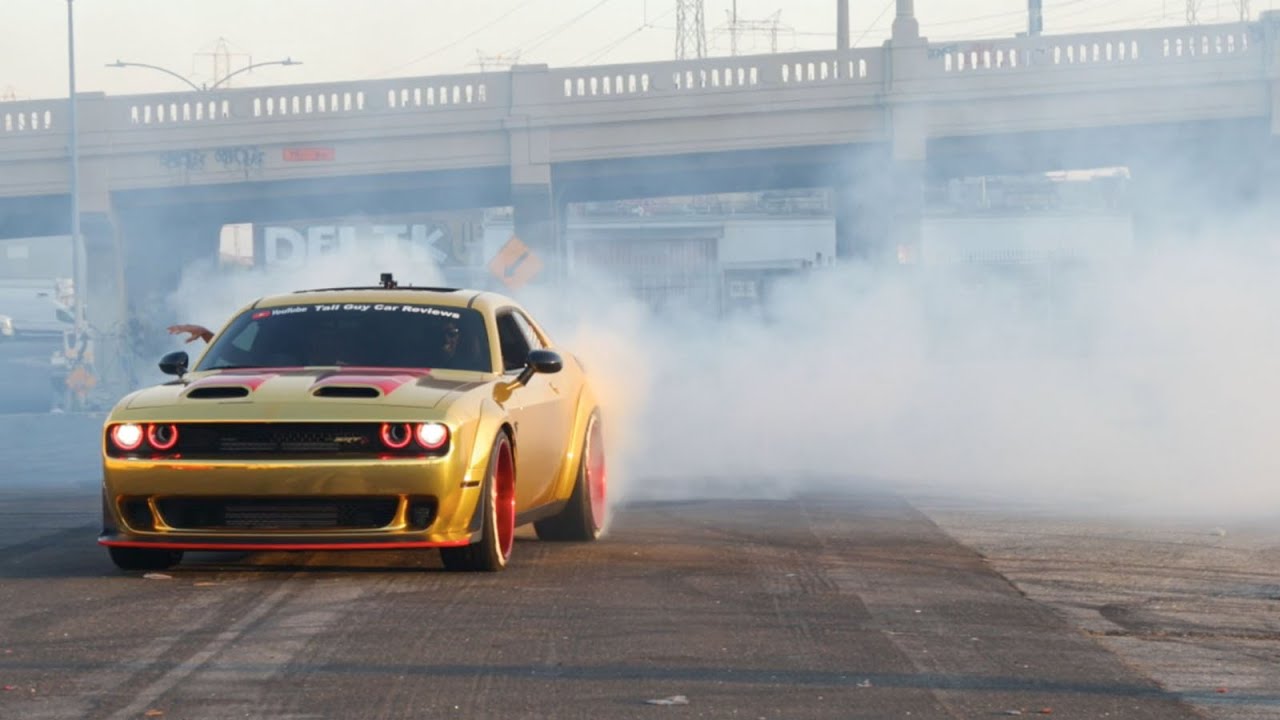 MILLIONAIRE SUPERCAR OWNER DRIVES A HELLCAT REDEYE FOR THE FIRST TIME ...