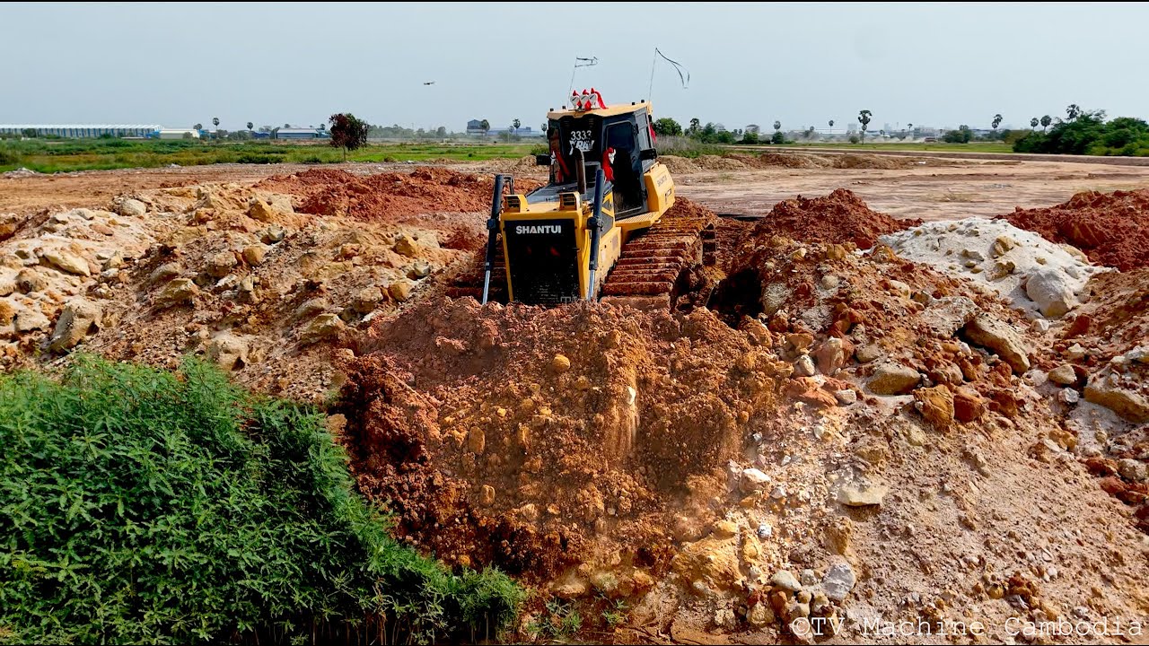 Step by Step Crushing Through Rock, Digging Hard Ground & Dozer Cutting ...