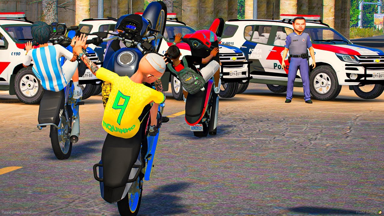 DANDO TRABALHO PARA POLICIA DE MOTOS ROUBADA COM MEU AMIGO PAULIN E JUNIN | GTA 5 MODS - YouTube