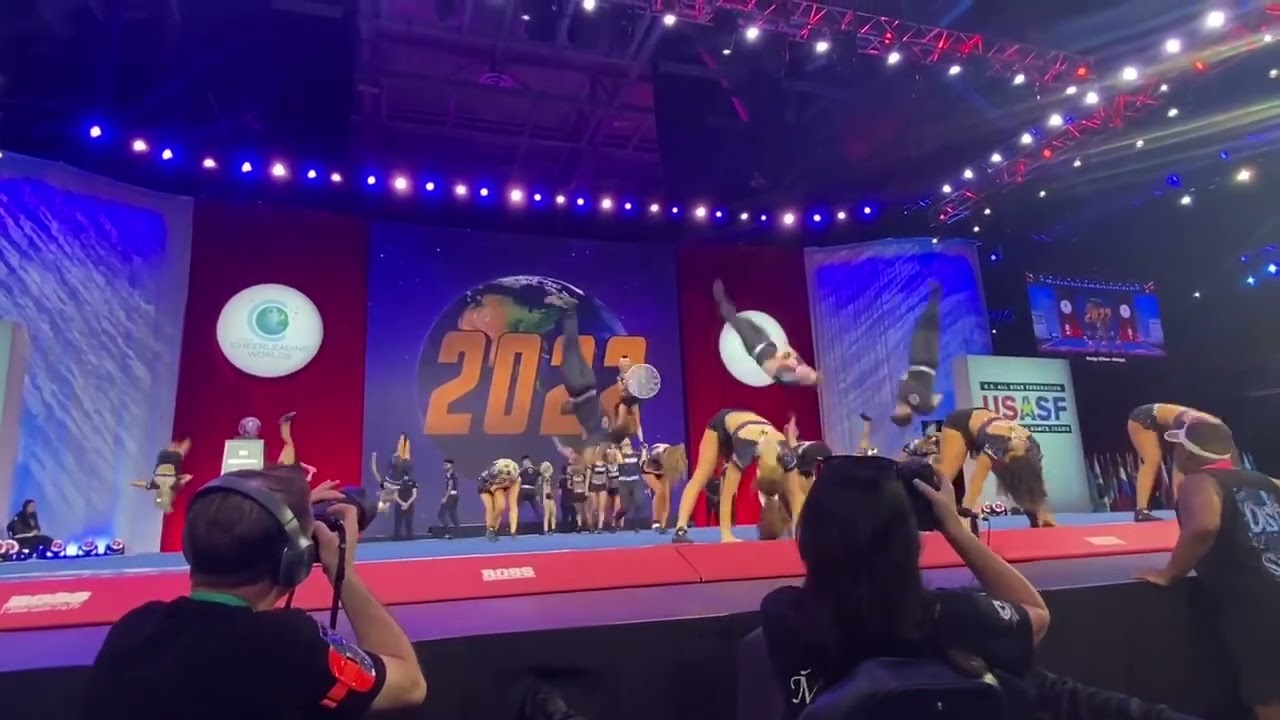 Prodigy Midnight Cheerleading Worlds Day 2 - YouTube
