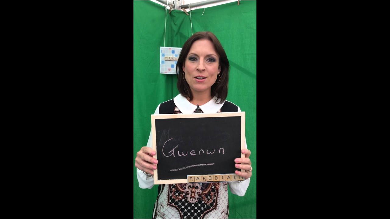 Heledd Cynwal yn cyfrannu at Brosiect Tafodiaith Menter Maldwyn ...