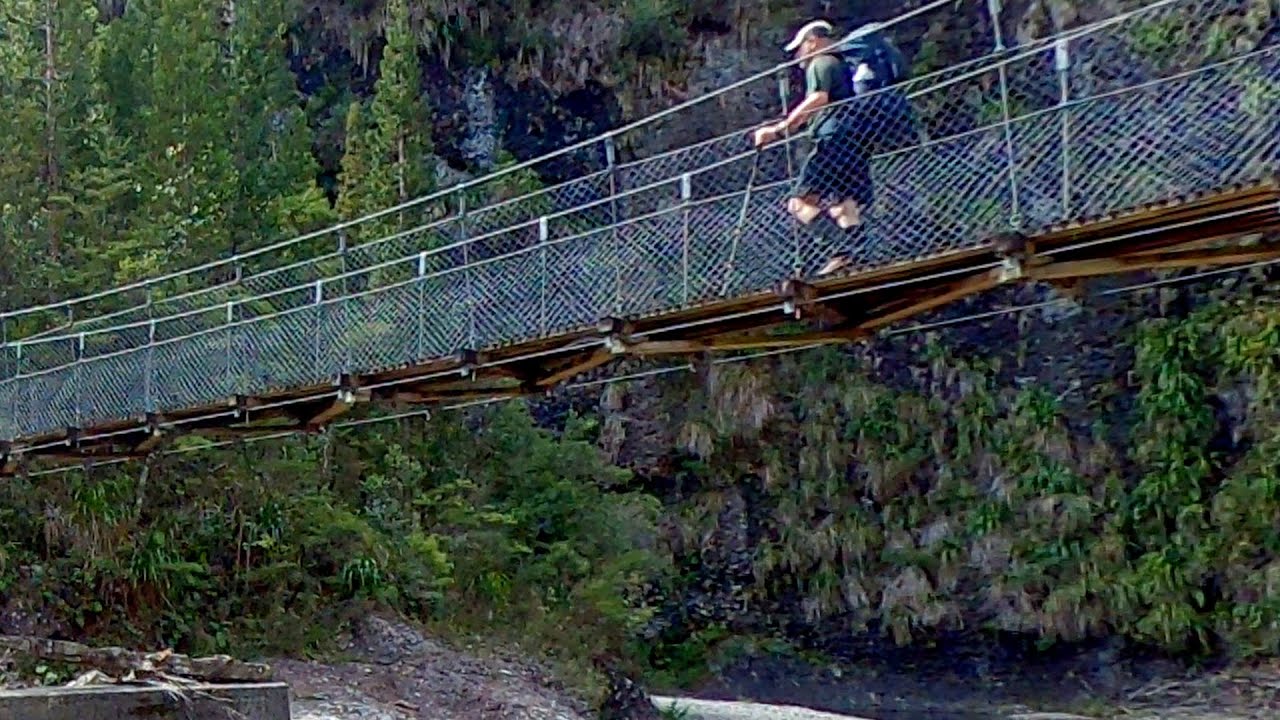 Waitawheta Hut, Kaimai Ranges. Solo Camping and Hike. - YouTube