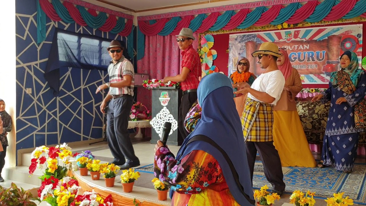 Bila Larut Malam & Pak Maun - YouTube