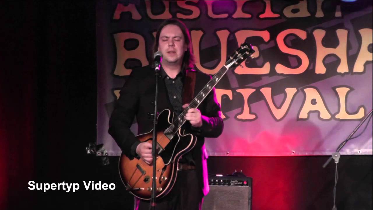 Keith Dunn Band - Keep On Lovin' Me - YouTube