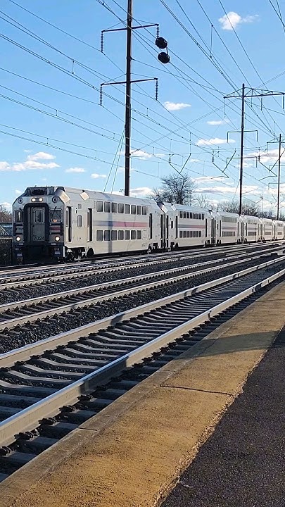 NJT Multilevel Cab Car #7024 Hornshow at Jersey Ave (Train #7848)(K5LA Horn) #shorts #fyp - YouTube
