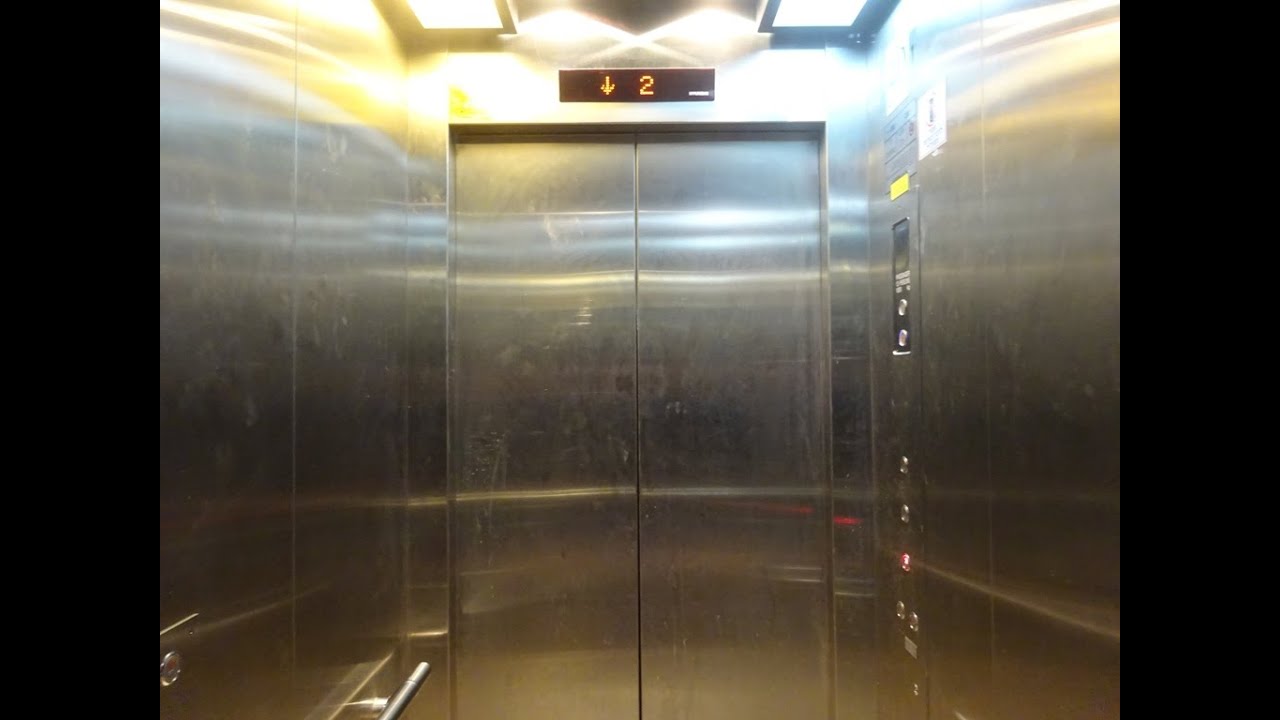 Hyundai traction elevator at Sheba Tel HaShomer Medical Center in Ramat Gan - YouTube