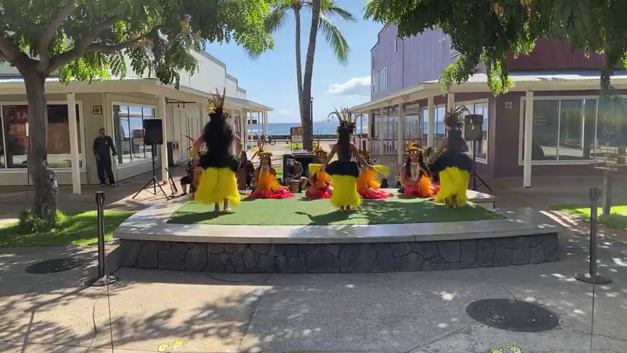 Live! Hula and Polynesian Show from Maui, Hawaii #2 (recorded) - YouTube