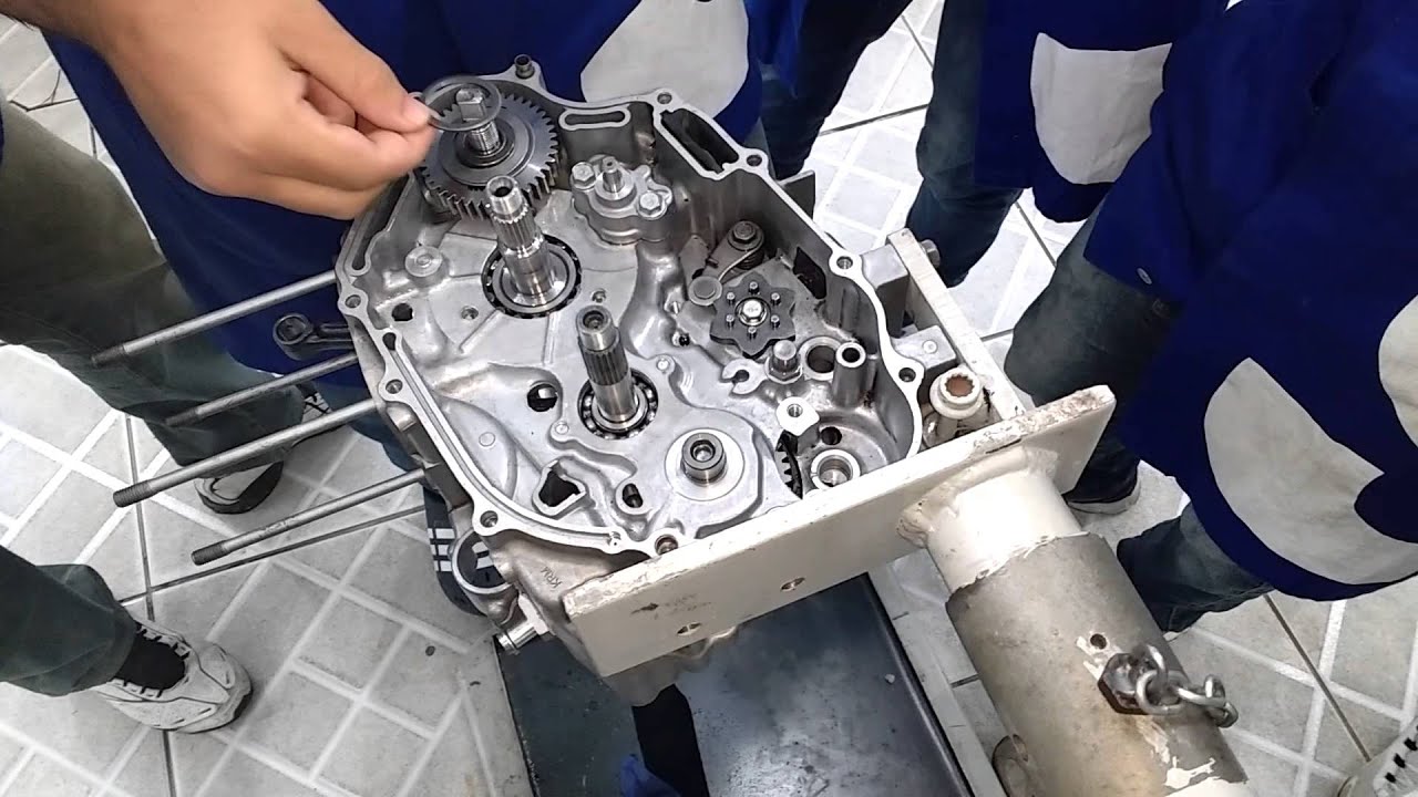 Montagem do motor titan 150 - YouTube