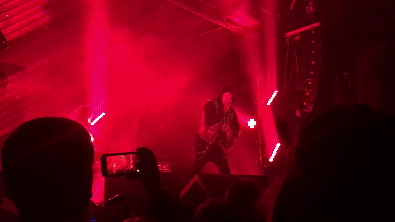 Yelawolf - Catfish Billy LIVE at Toronto - YouTube