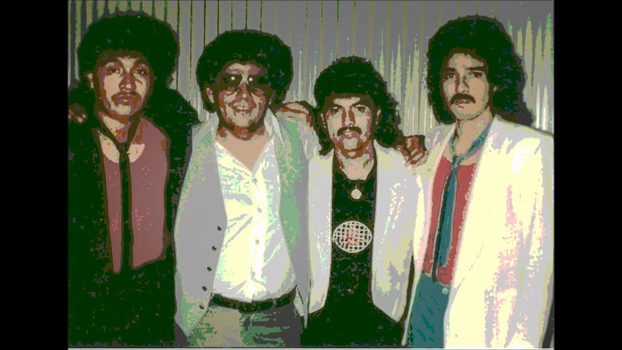 Danny Yanez y los Chavos No le digas a Nadie.wmv - YouTube