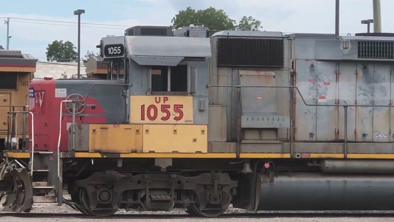 UP 1055 in the New Braunfels Tx Train Yard - YouTube
