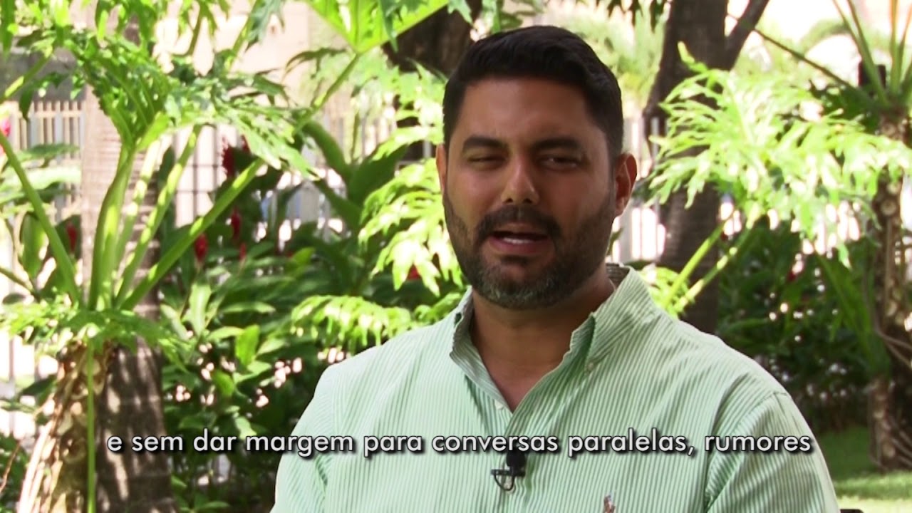 Entre Nesse Clima - Entrevista Raphael Campos - Grupo Moura - YouTube