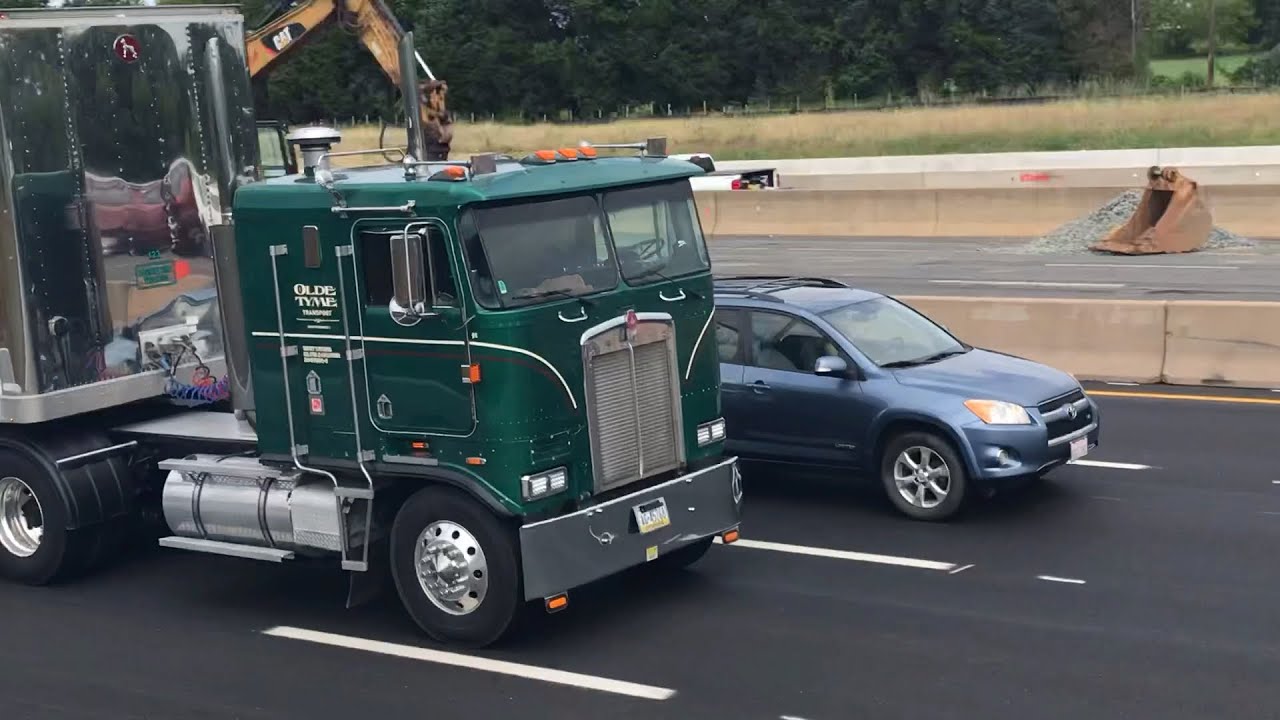 Truckspotting! Sterling With Ford Horns, FLD120 Sleeper Car Hauler ...