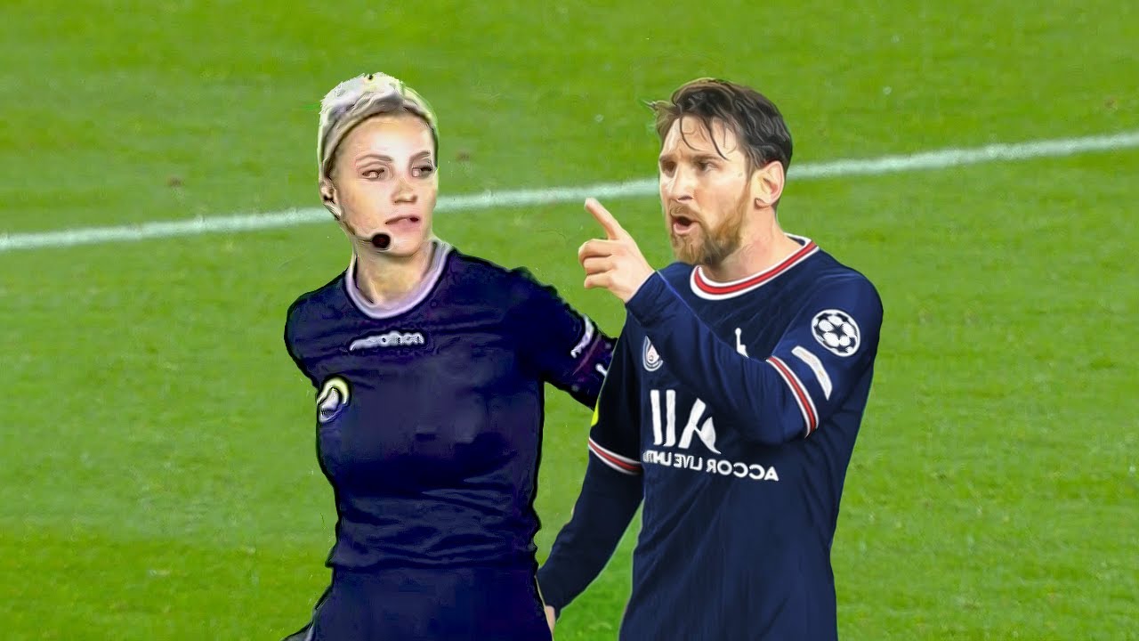 Players vs Referees in Football - YouTube