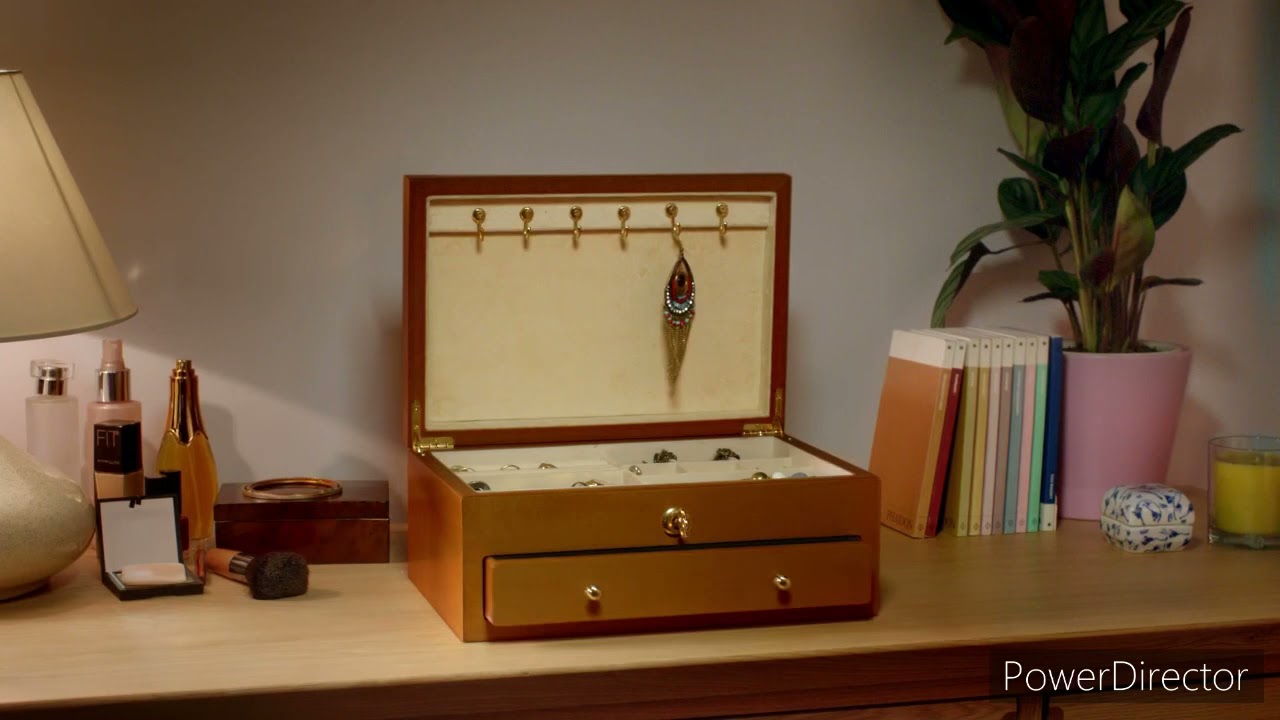 Churchill sponsors Sky living idents - YouTube
