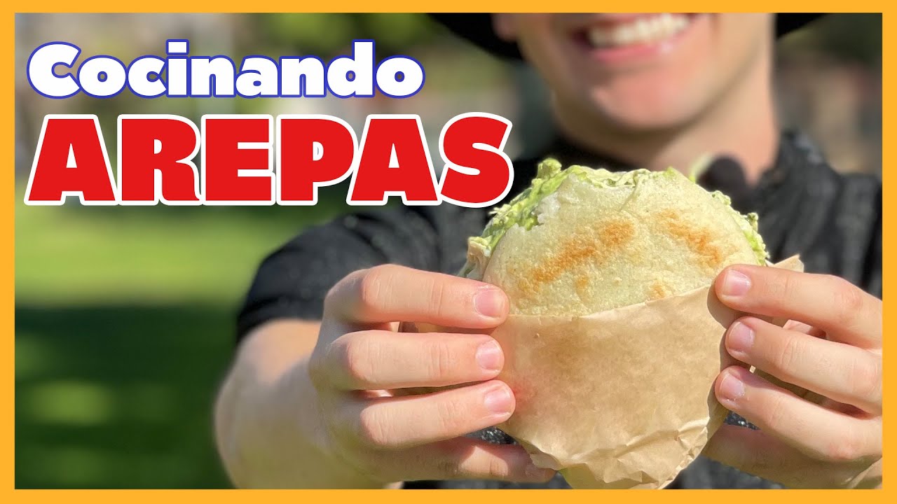Cocinando Arepas - Recipe Básico - YouTube