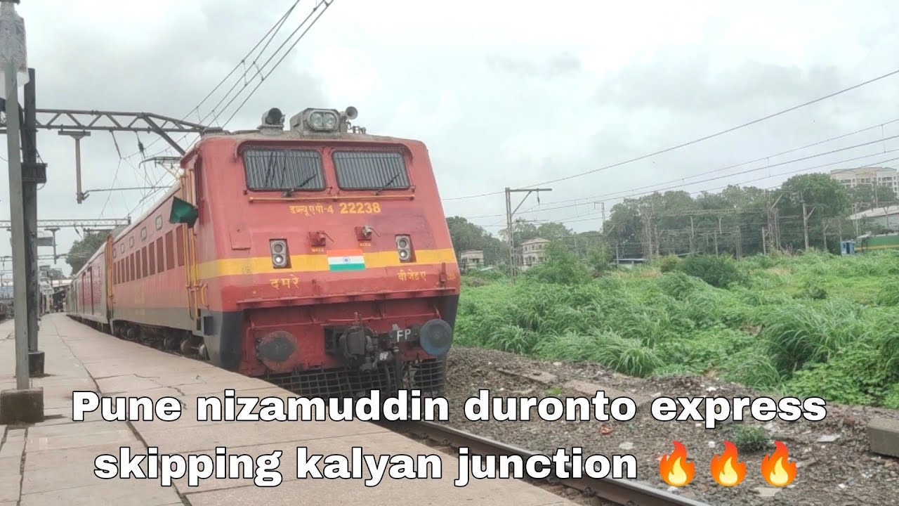 12263 Pune Hazrat nizamuddin duronto express with Vijaywada wap 4 ...