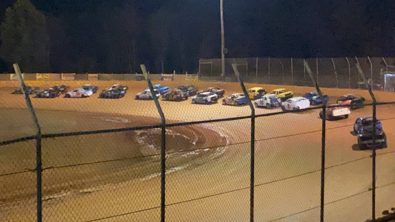 11/6/2021 Stock FWD 5,000 to win 100 Laps Harris Speedway - YouTube