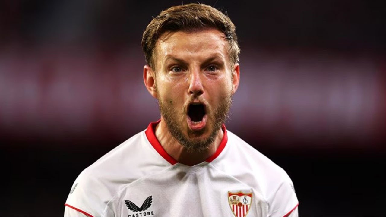 Ivan Rakitic • Magical Skills, Control & Passes | HD - YouTube