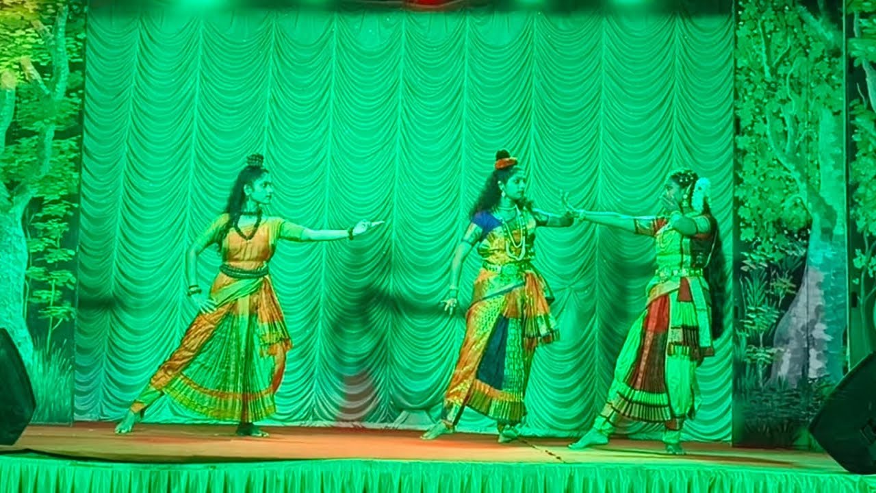 thadaka enna dravida rajakumari dance performance | AASVADANAMS - YouTube