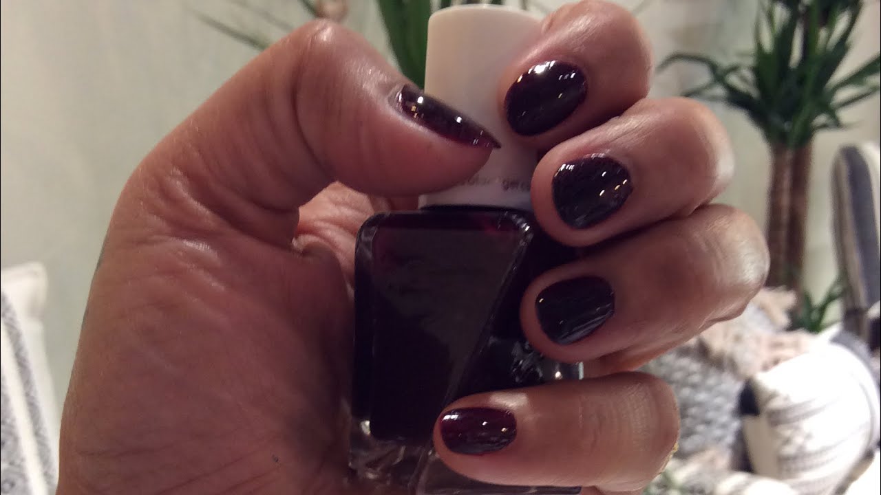 model clicks essie gel cuture nail polish - YouTube