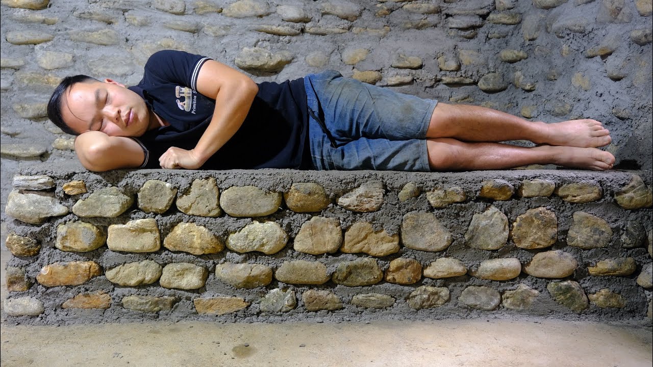 PRIMITIVE SKILLS; Build a stone bed - YouTube