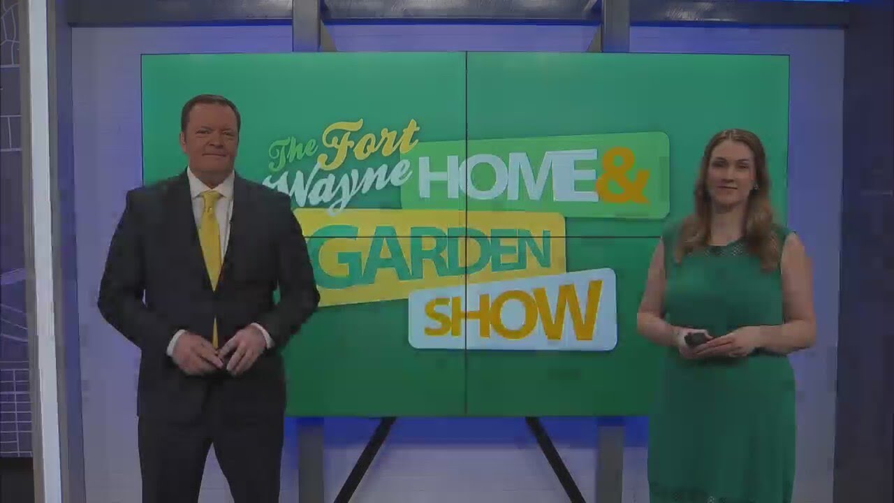 The Raptor guy at the home and garden show - YouTube