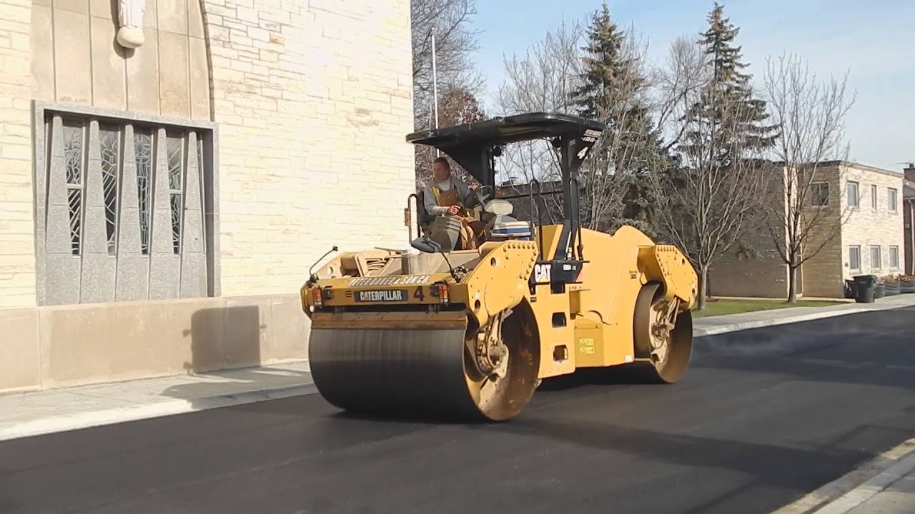 Cat CB54 XW Roller Working - YouTube