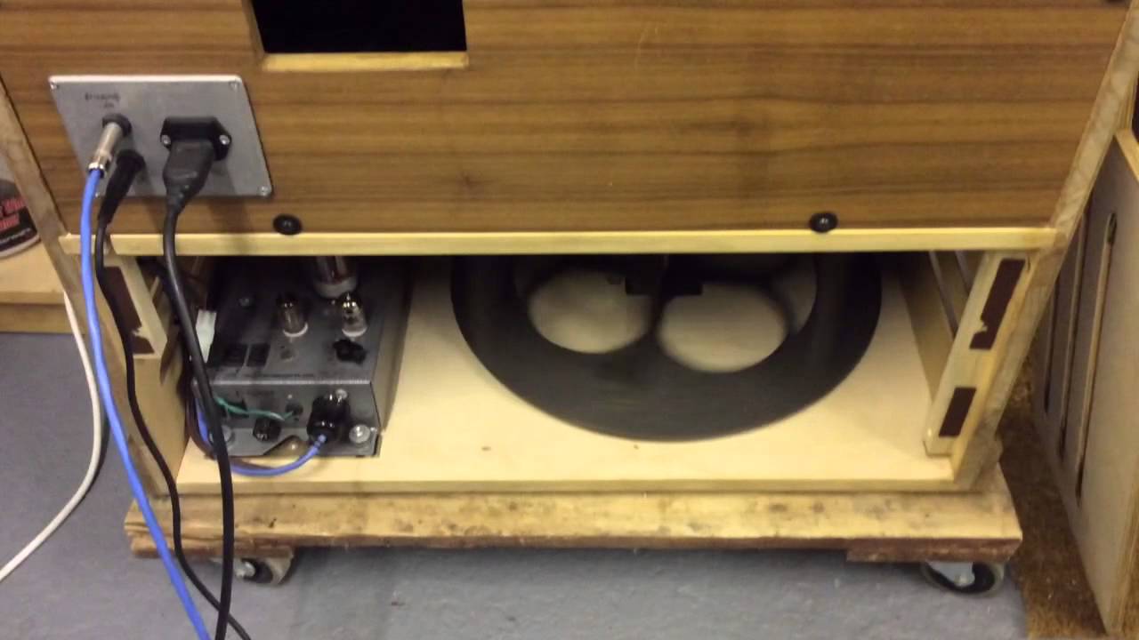 Leslie 142 for sale - YouTube