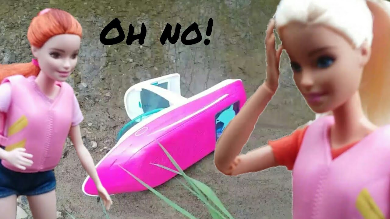 Barbie dolphin magic boat crashes! Barbie friend helps find the way ...