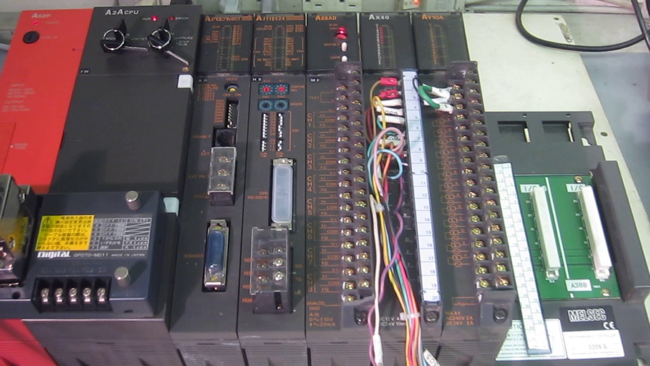 Mitsubishi AX40 Sequencer (MELSEC - AnN) DC input unit (plus common ...