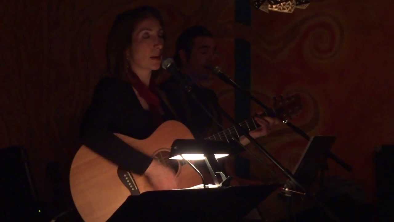 Essence- Ayse Eren - YouTube