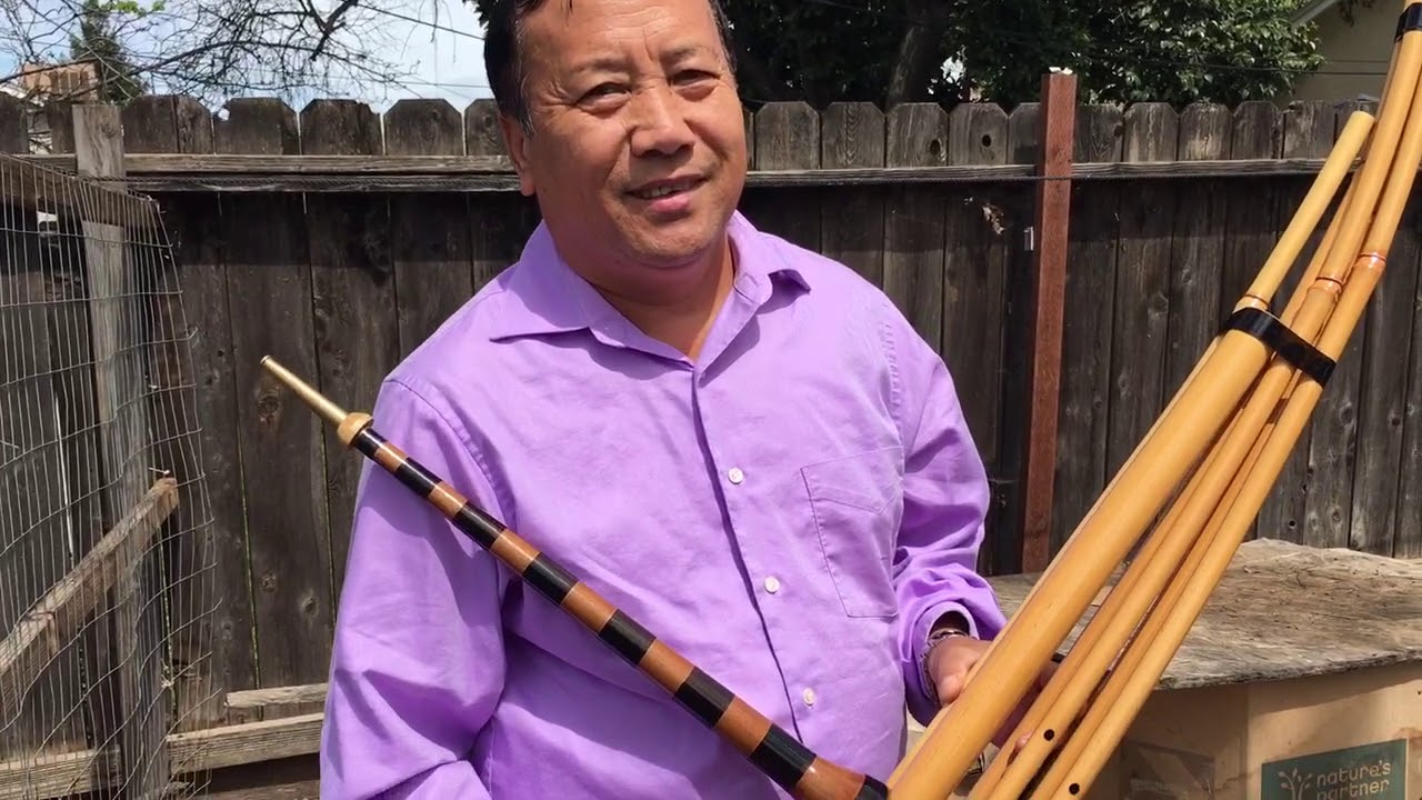 Qeej Plig by Txhaj Ntxawg Muas - YouTube