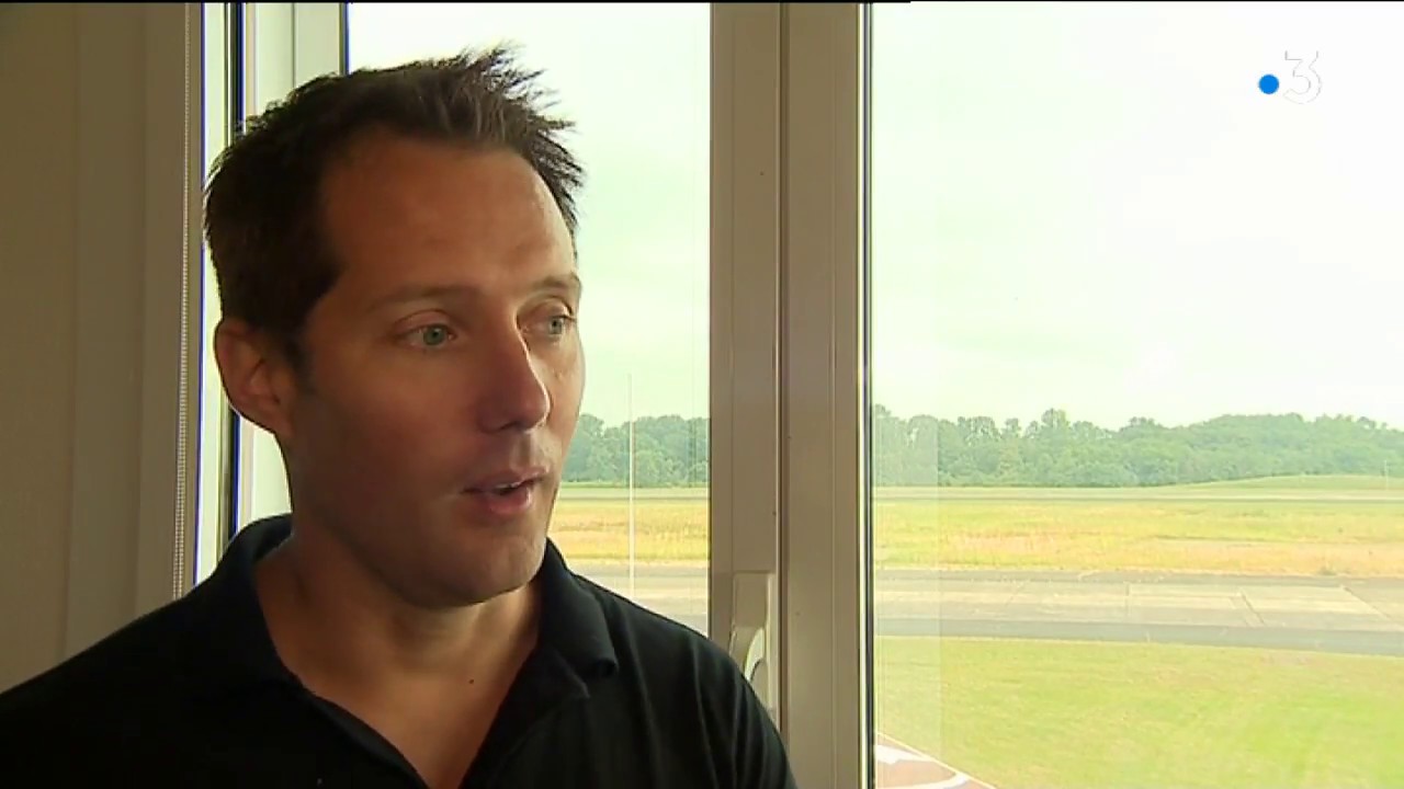 Dans les Landes, Thomas Pesquet en visite à la base aérienne de Mont-de ...