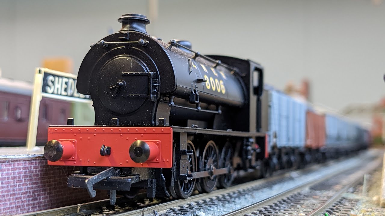 SOLO RUNNING SESSION 13, Hornby LNER J94 Austerity Tank 8006 (R2062 ...