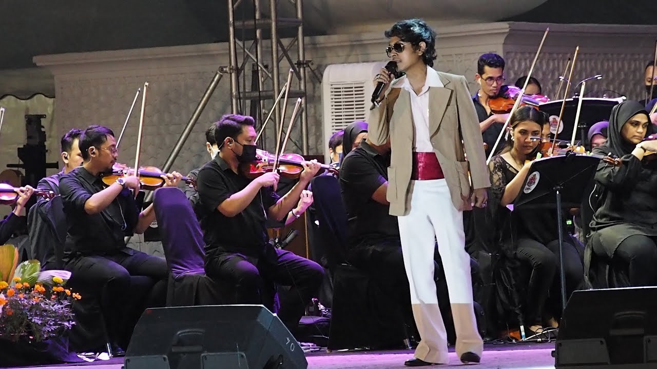 OH FATIMAH - A. ROZAINI || KONSERT MALAM PESTA MUDA MUDI 2022 - YouTube