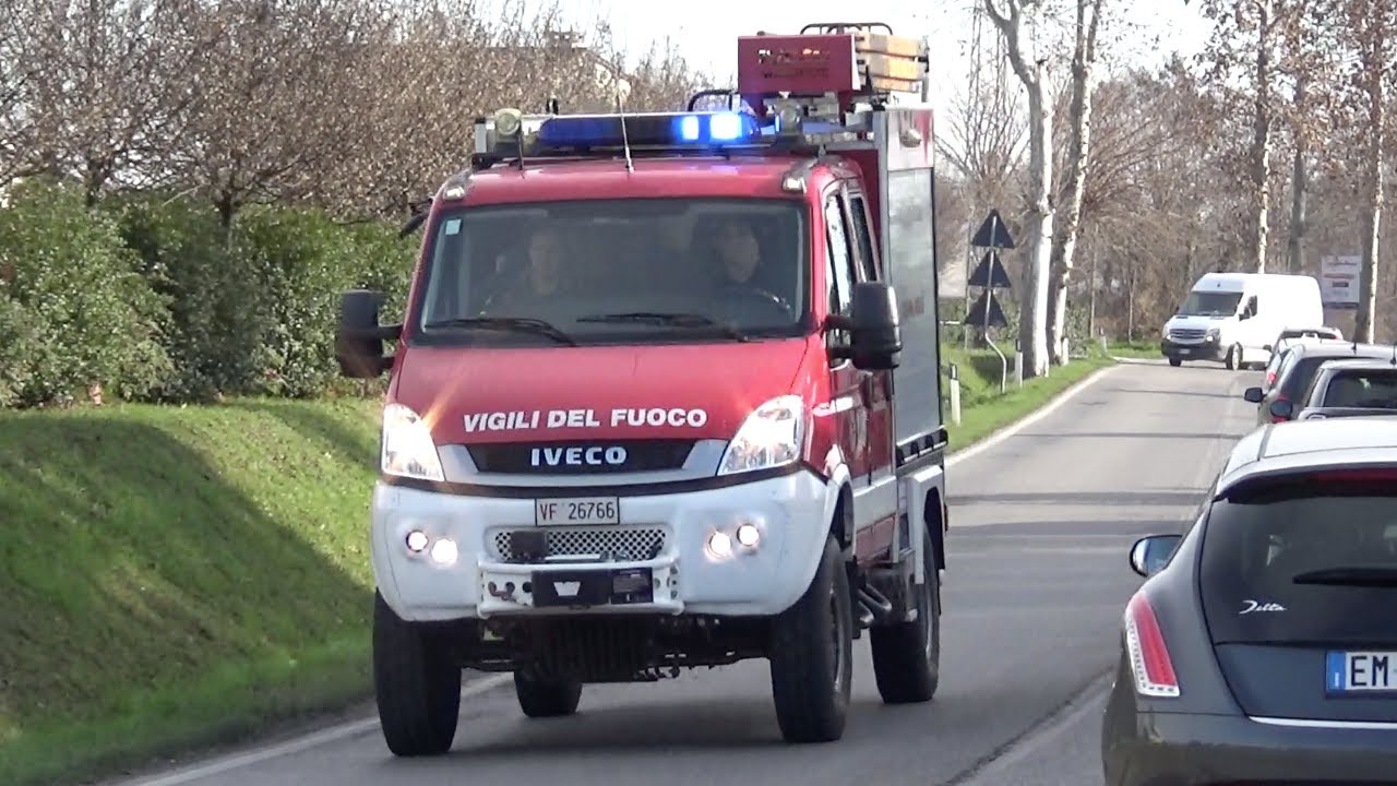 AF/COMBI Iveco Daily Vigili del Fuoco Treviso - Italian Fire Brigade ...