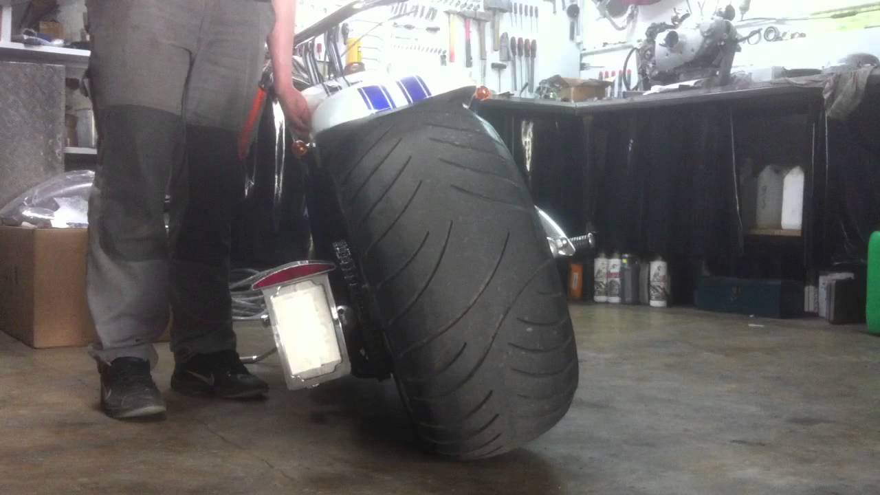 Legend air suspension - YouTube