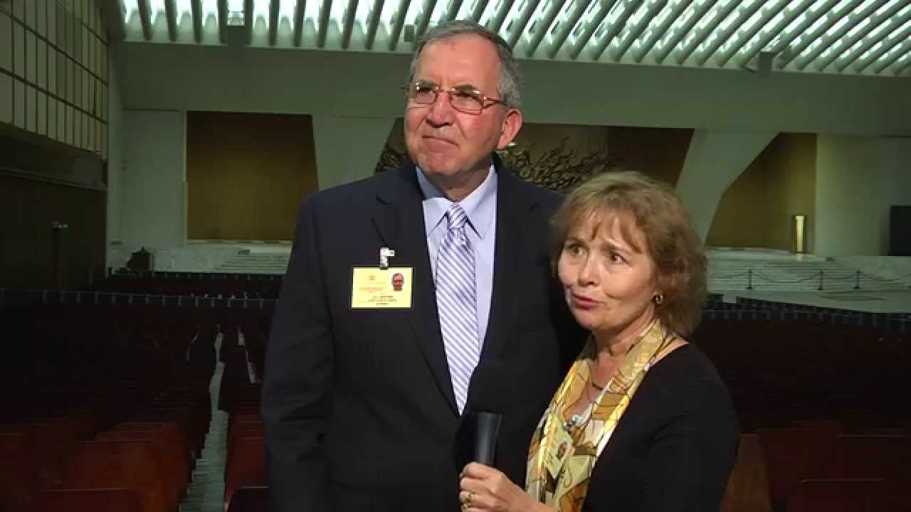 (ENG) Interview with Jeff and Alice Heinzen - YouTube