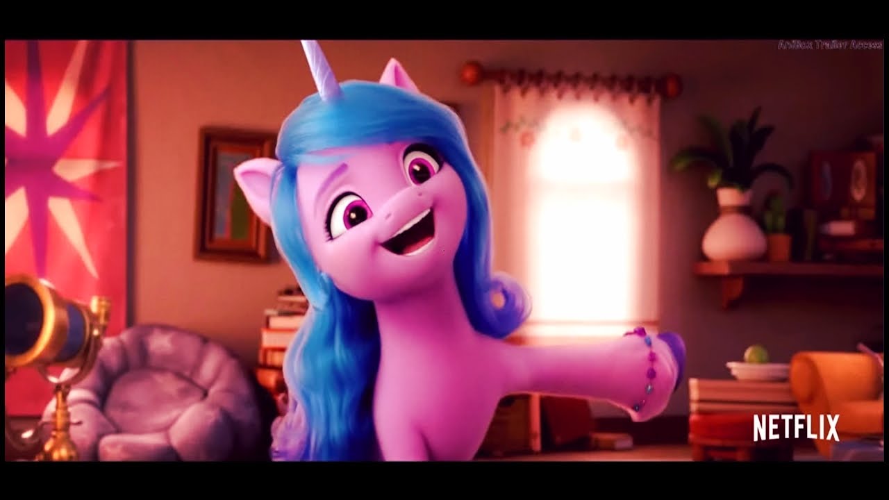 Best of Izzy Moonbow || My Little Pony: New Generation (2021) - YouTube