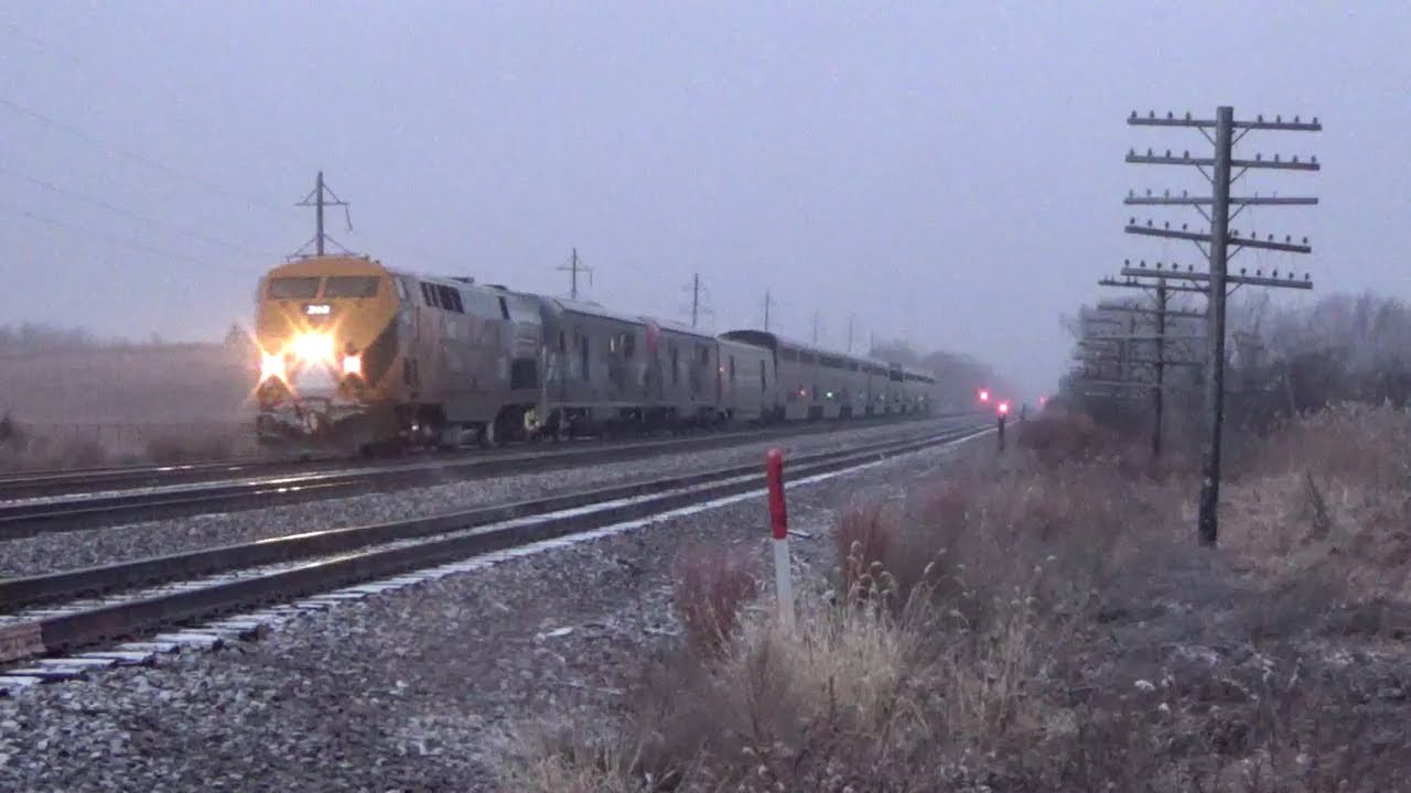 AMTK 203 at Green Oaks, IL - YouTube