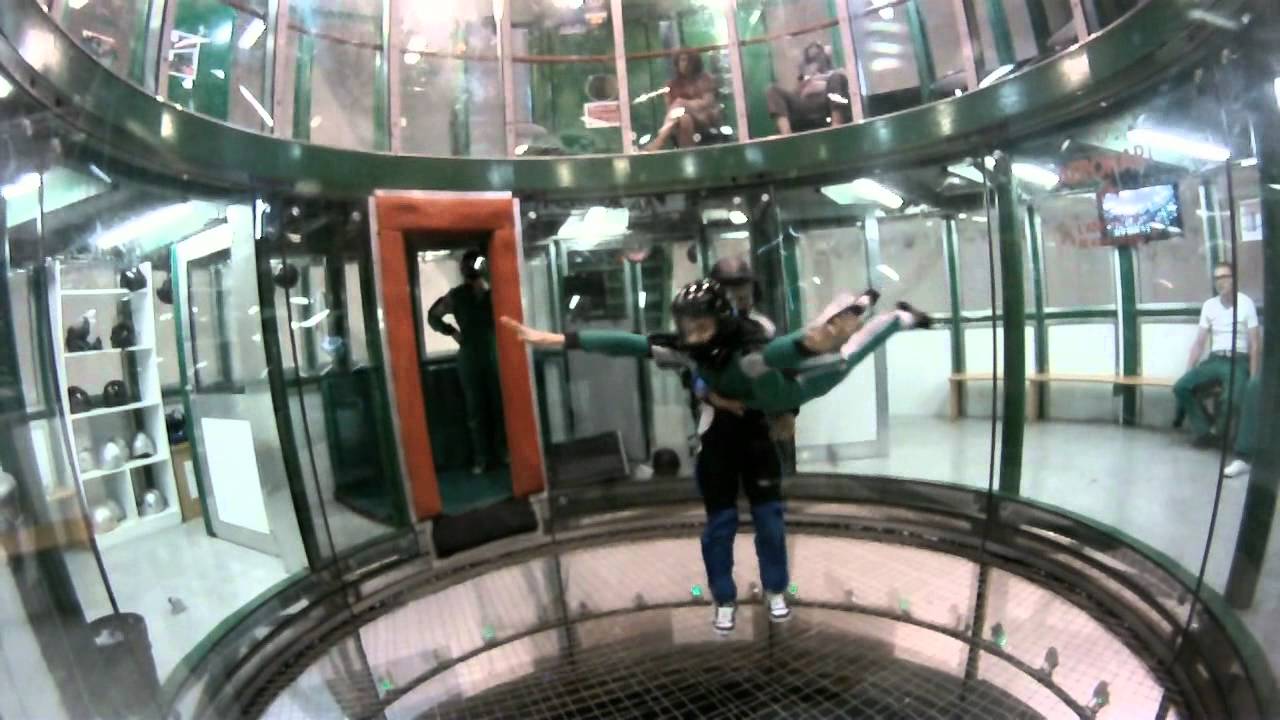 Simulateur de Chute libre Aerokart - YouTube