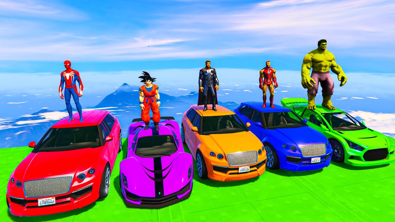 SUPERHERO CARS Race MEGA SKY Ramp Challenge ! SPIDERMAN HULK Iron Man ...