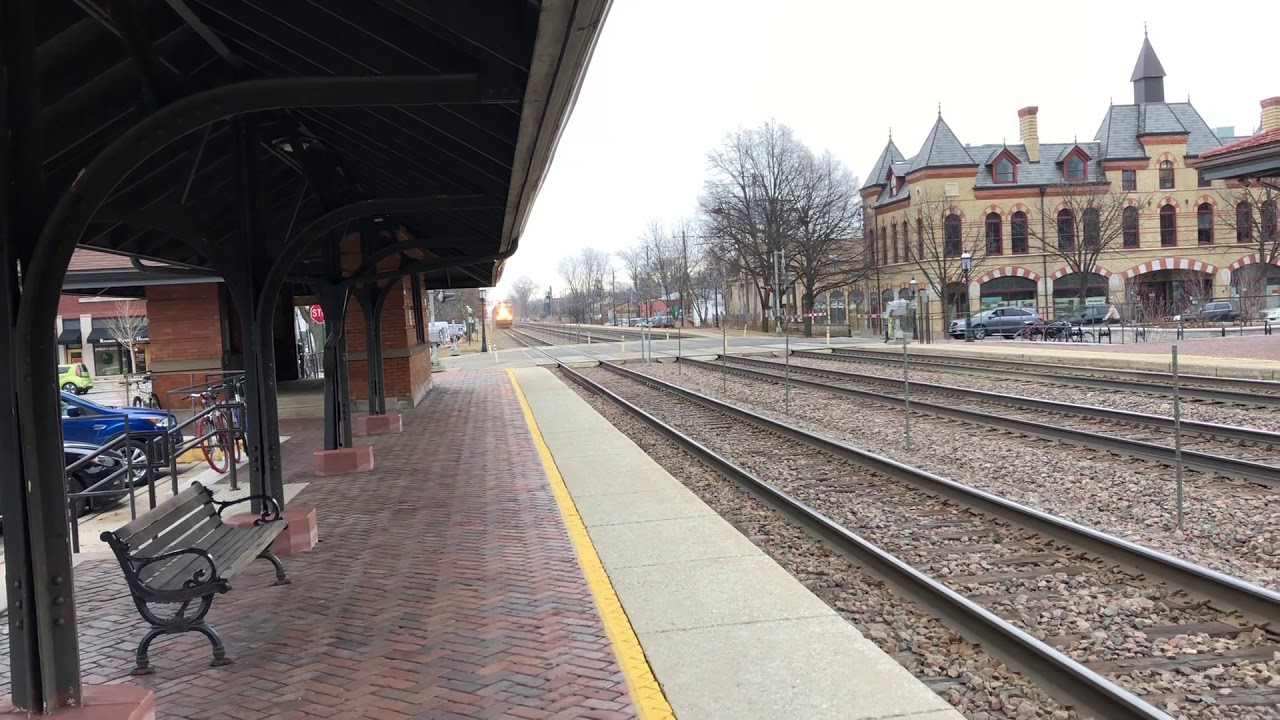 Outbound Metra 191 Arrives at Riverside IL - YouTube