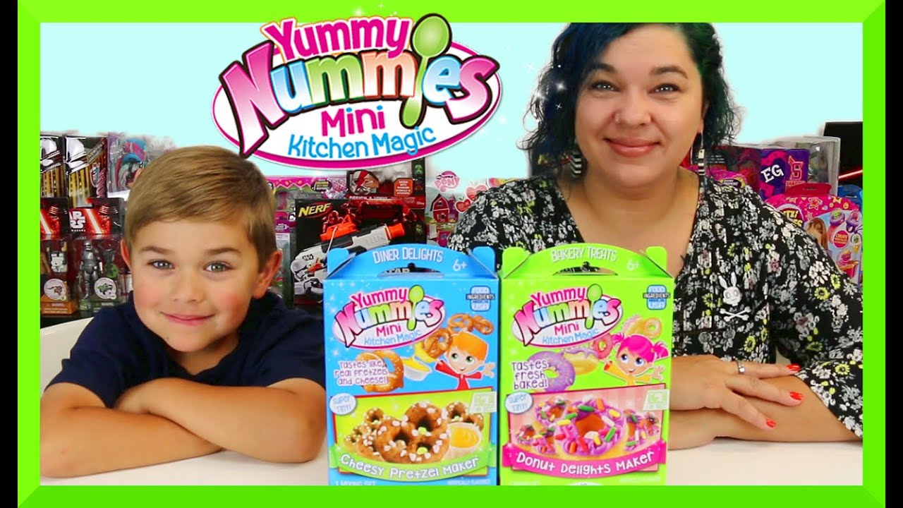 YUMMY NUMMIES | DIY Mini Kitchen Magic | CHEESY PRETZEL FAIL & DONUTS ...